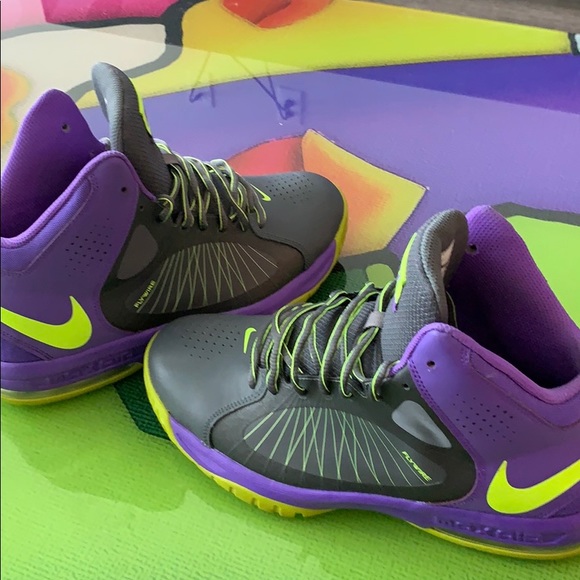 Nike | Shoes | Flywire | Poshmark